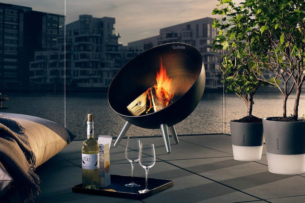 EvaSolo FireGlobe Outdoor Fireplace | GearMoose