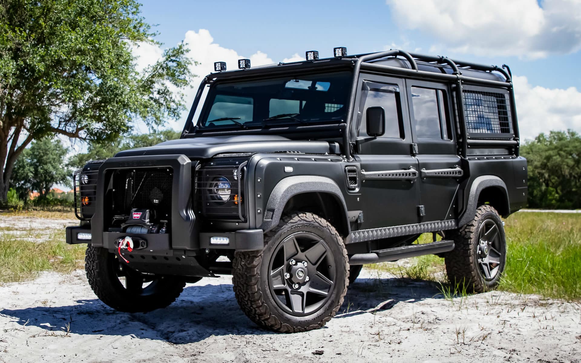 ECD Land Rover Defender Project Neo | GearMoose