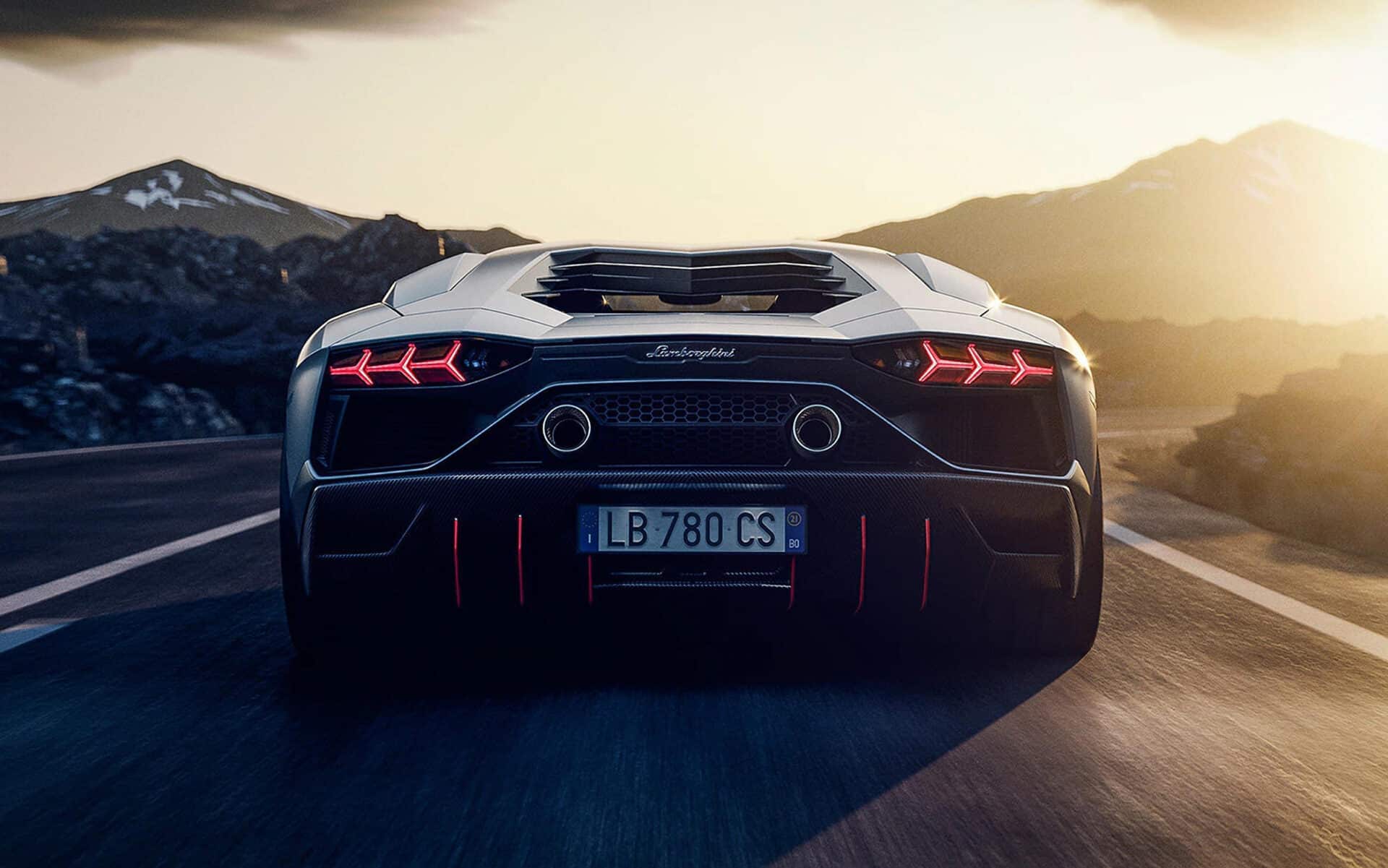 Lamborghini Aventador LP 780-4 Ultimae | GearMoose