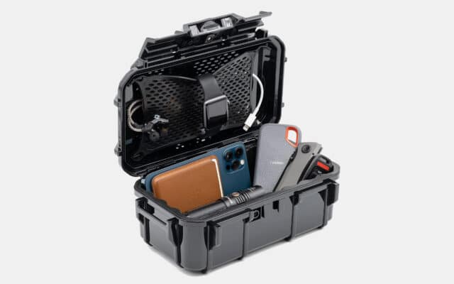 Evergreen Seahorse 57 Waterproof EDC Case | GearMoose