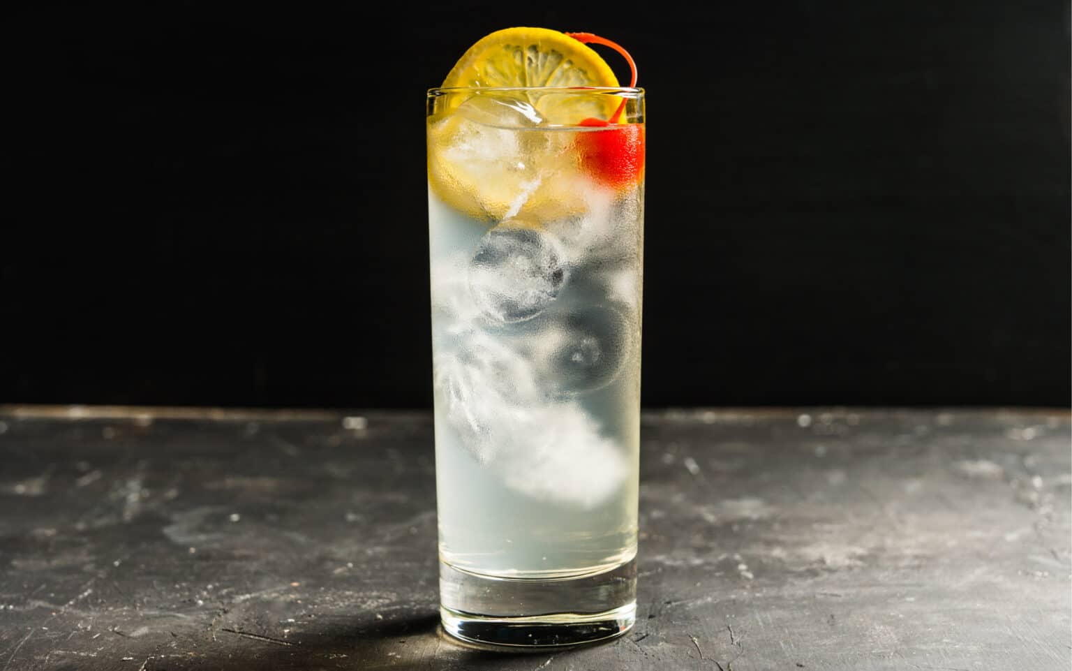 How To Make A Tom Collins Cocktail | GearMoose