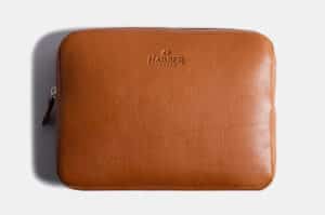 11 Leather Dopp Kits That Get Better With Age | GearMoose