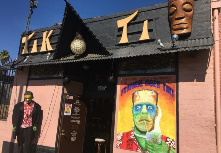 The 12 Most Iconic Dive Bars in America | GearMoose